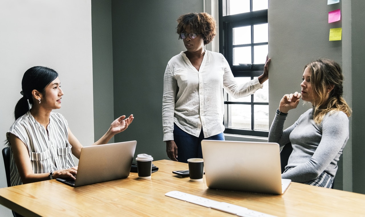 Know the Best Interpersonal Communication Tips for Shy People - Playbook